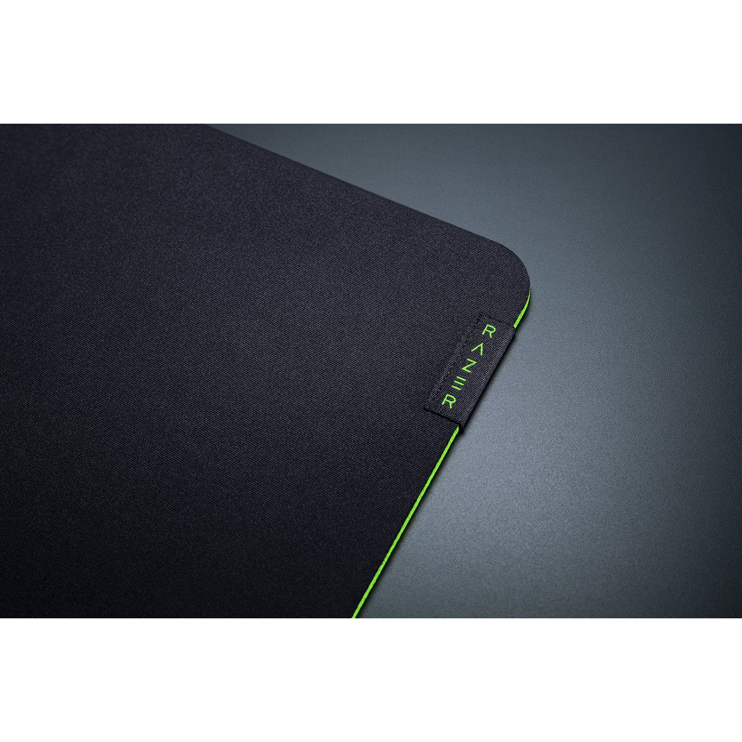 Razer Gigantus V2 Large Mouse Pad. - 1PC.co.il
